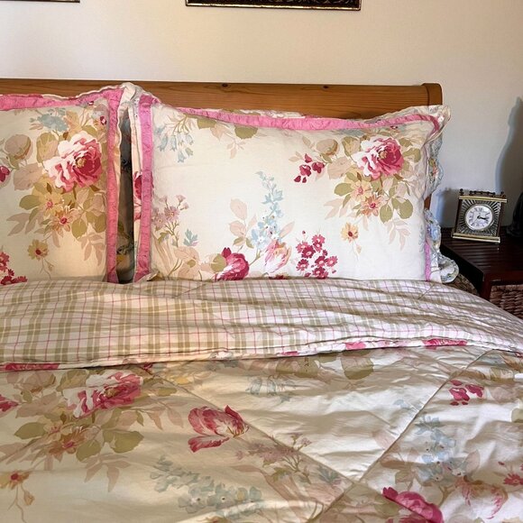 Laura Ashley | Bedding | Vintage Laura Ashley Floral Queenking Comforter 2 Shams Set Pink Green ...